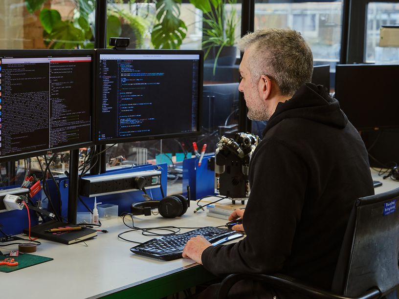 Shadow Robot and Google DeepMind Develop Advanced Robotic Hand | maxon ...